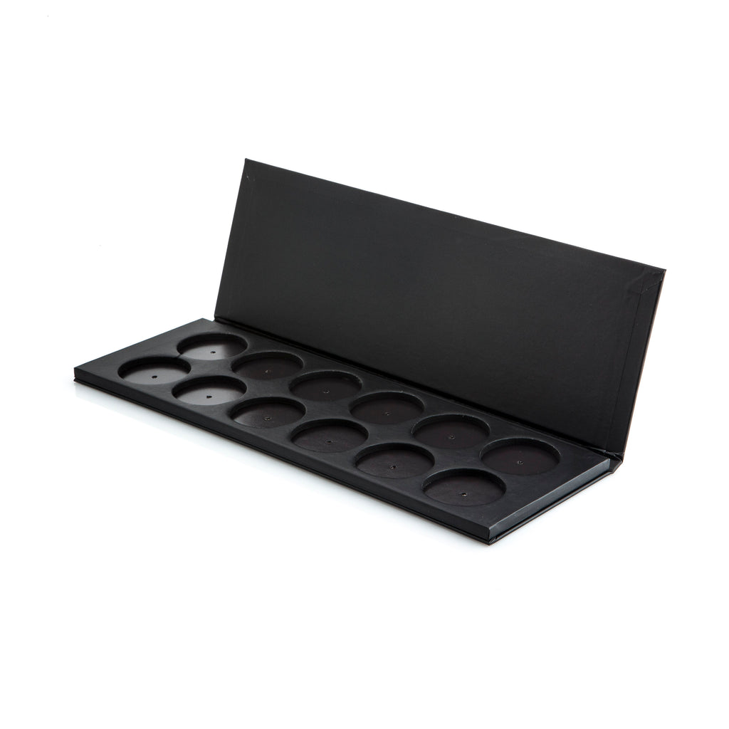 Empty Palette – MakeUpMania.com